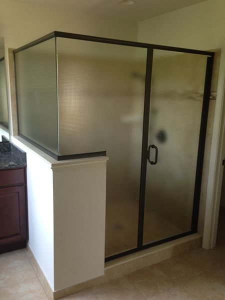 Maryland Shower Enclosures :: Semi Frameless 90 Degree Corner