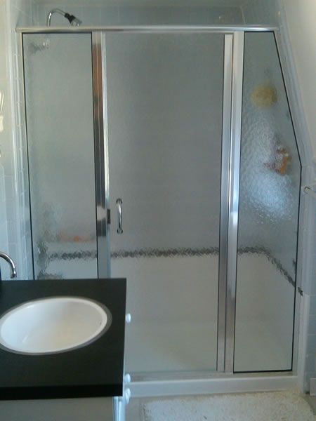 Maryland Shower Enclosures :: Semi Frameless Doors and Panels